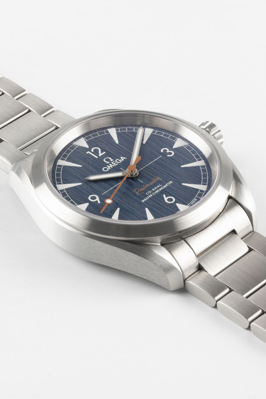Used OMEGA Railmaster Blue Denim 40mm watch | 220.10.40.20.03.001 ...