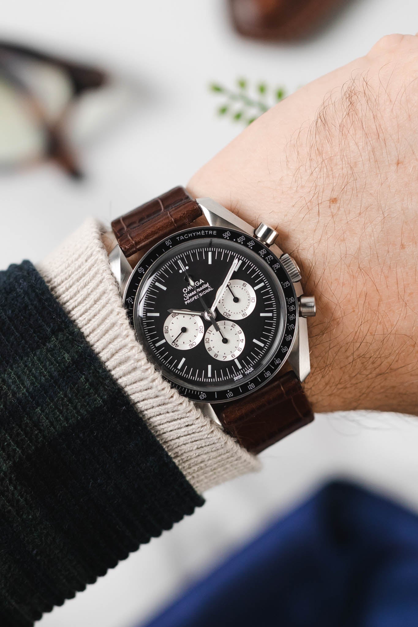 Dark Brown Watch Strap | Alligator-Embossed | WatchObsession