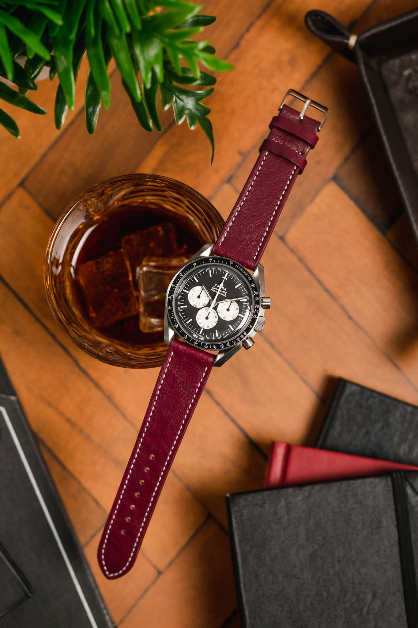 Pebro CLASSIC Unpadded Calfskin Leather Watch Strap in WINE RED