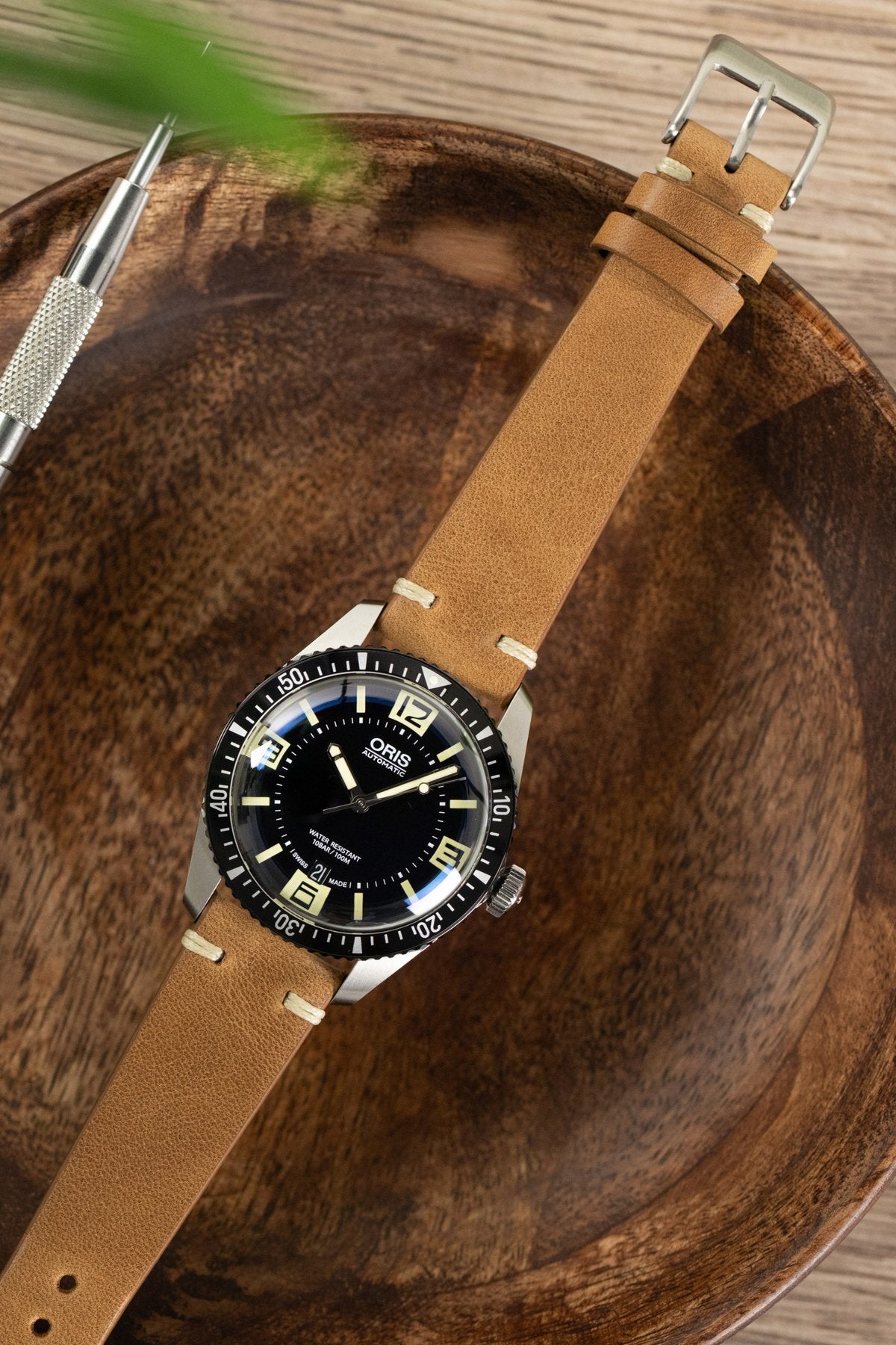 Pebro LEGACY Vintage Calfskin Leather Watch Strap in GOLD BROWN