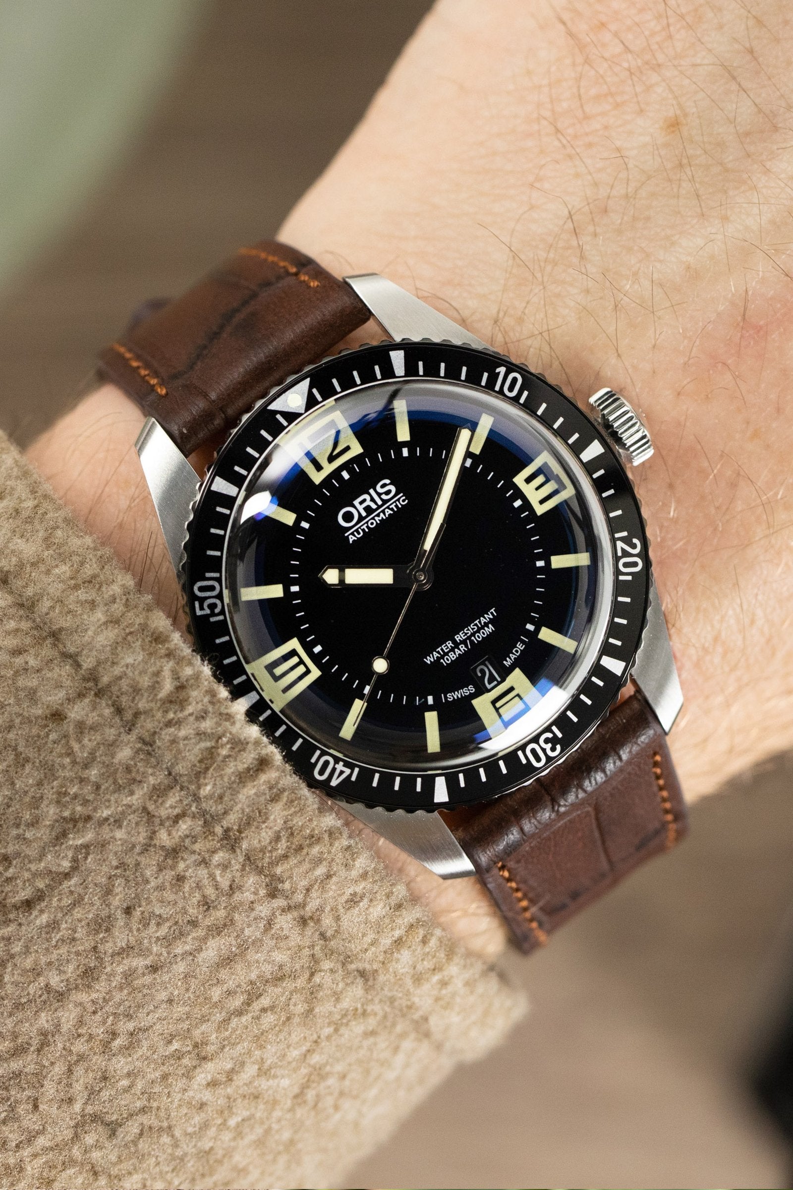 Pebro NILE Crocodile-Embossed Calfskin Watch Strap in DARK BROWN