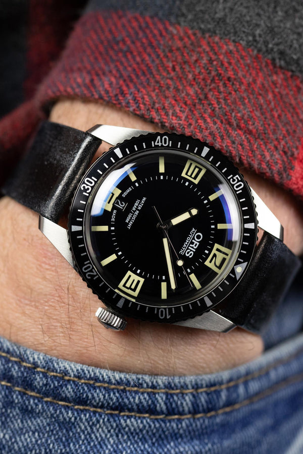 Pebro VENEER Lacquered Vintage Leather Watch Strap in BLACK – Watch ...