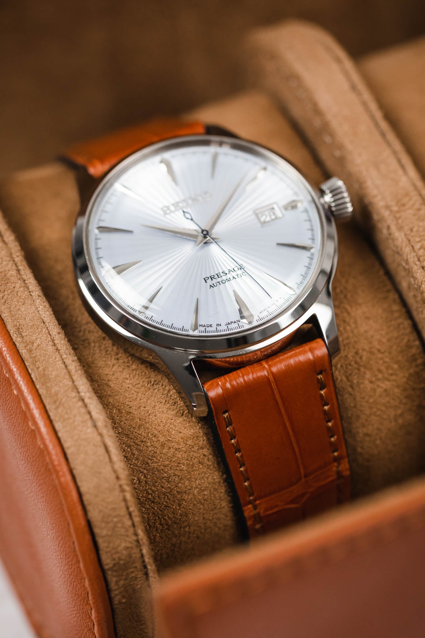 RIOS1931 SENATOR Genuine Alligator Square-Padded Watch Strap in COGNAC