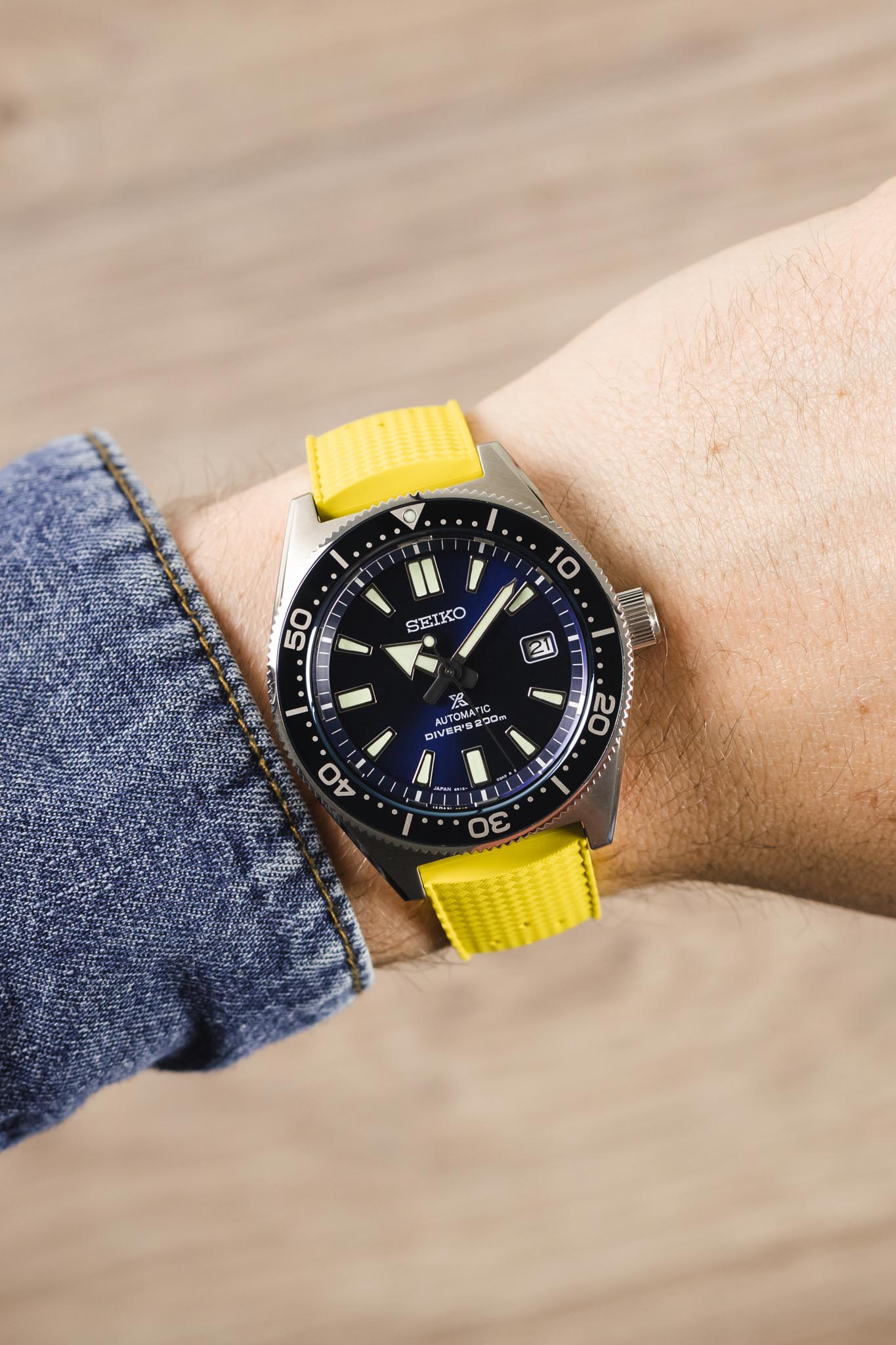 TROPIC Textured Rubber Diving Strap in YELLOW | WatchObsession