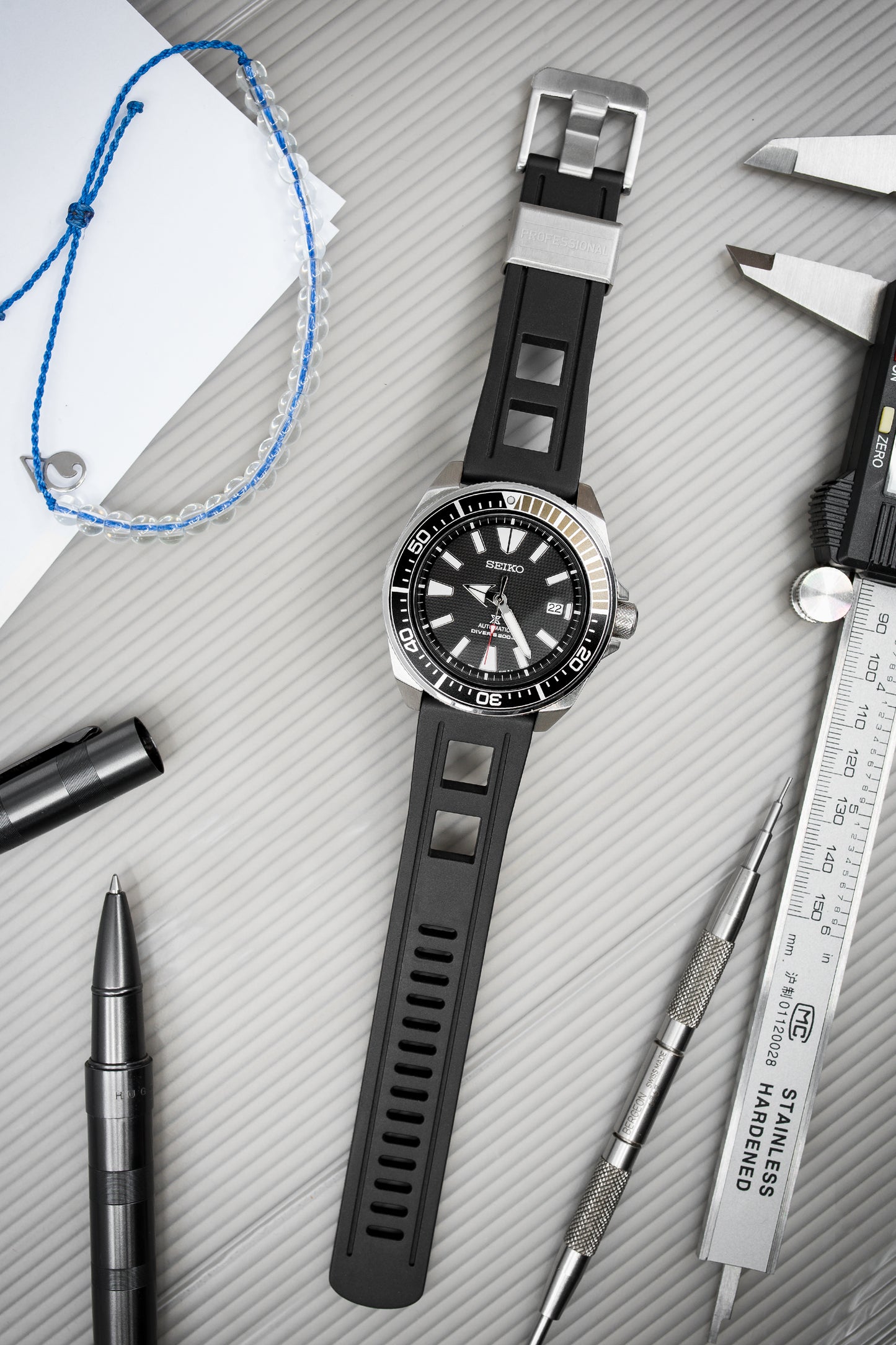 CRAFTER BLUE Universal 22mm Strap for Professional Dive Watch – BLACK